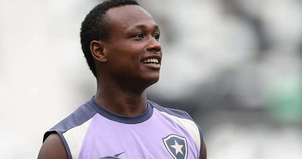 Nathan Fernandes inicia transição no Botafogo e pode voltar contra o ...