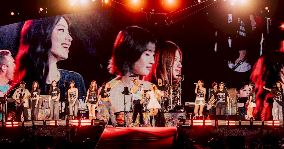 Coldplay se ao TWICE em nova versão de 'We Pray'