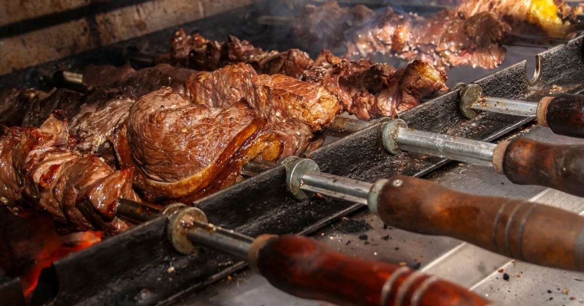 Como fazer um bom churrasco? 6 dicas para arrasar no preparo