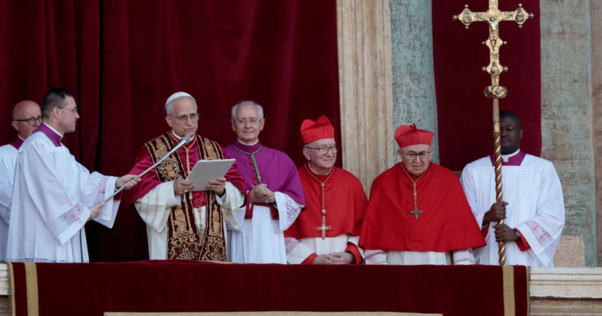 Eleição de Leão XIV, o primeiro papa americano, surpreende e emociona ...