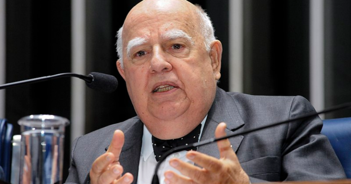 Morre o embaixador Marcos Azambuja