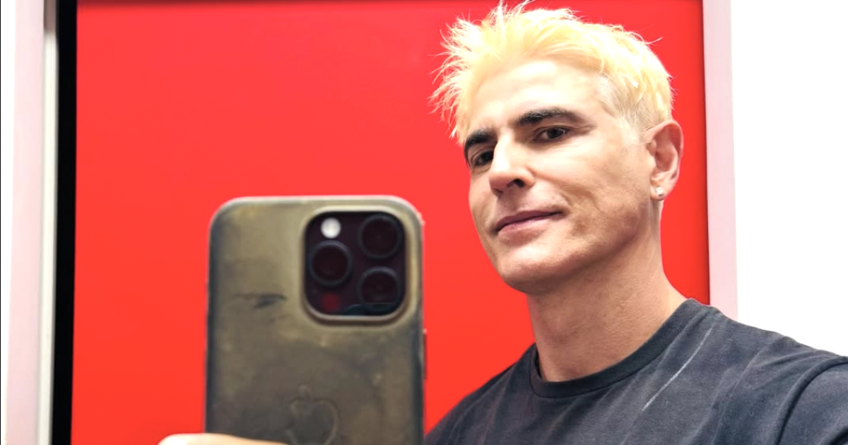Reynaldo Gianecchini muda o visual e aparece loiro nas redes sociais