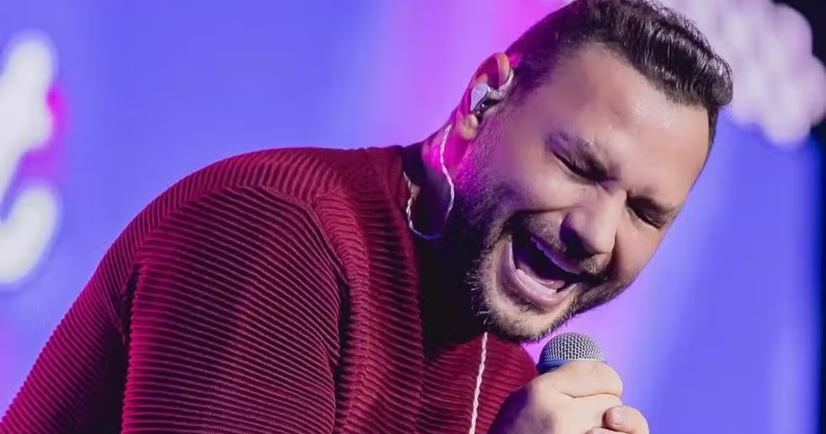 Cantor Lenno Ferreira, da banda Desejo de Menina, é preso após show em ...