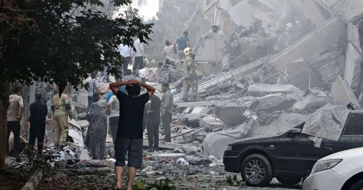 Israel lança grande ataque contra alvos nucleares e comandantes ...