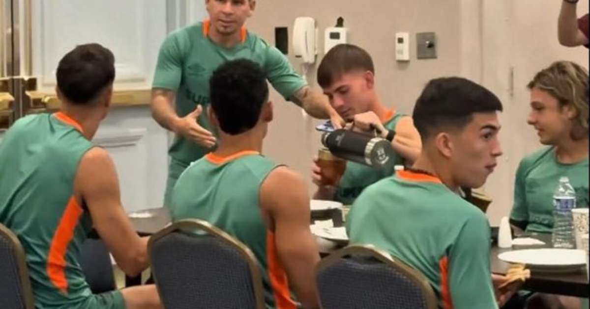 Soteldo se apresenta ao Flu e reencontra Renato; Veja o vídeo