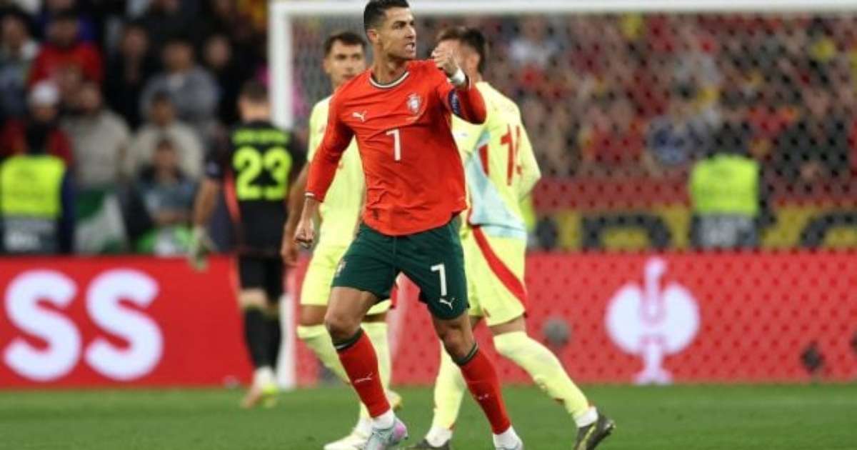 Gallardo, do River Plate, revela convite para Cristiano Ronaldo atuar ...