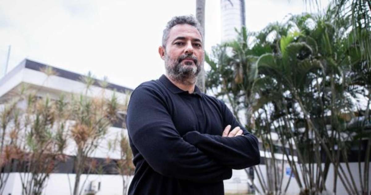 Mattos é apresentado no Santos, avalia elenco e prevê mudanças pontuais