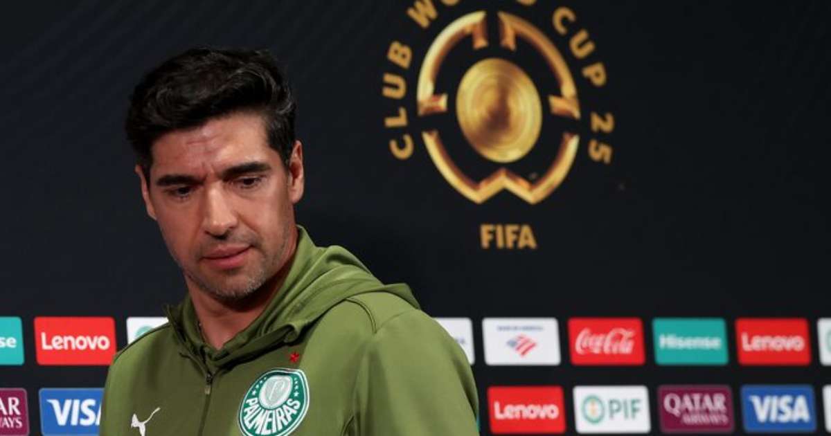 Abel se irrita e cita Messi e Cristiano Ronaldo para defender Estêvão ...