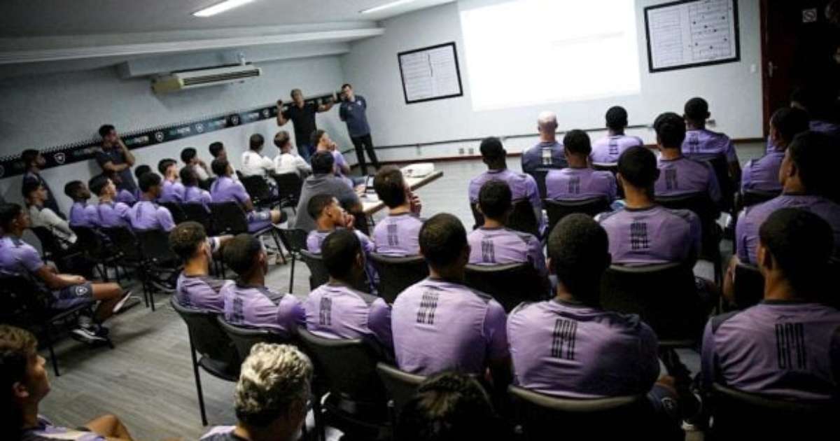 Botafogo inaugura espaço exclusivo para a base no Lonier