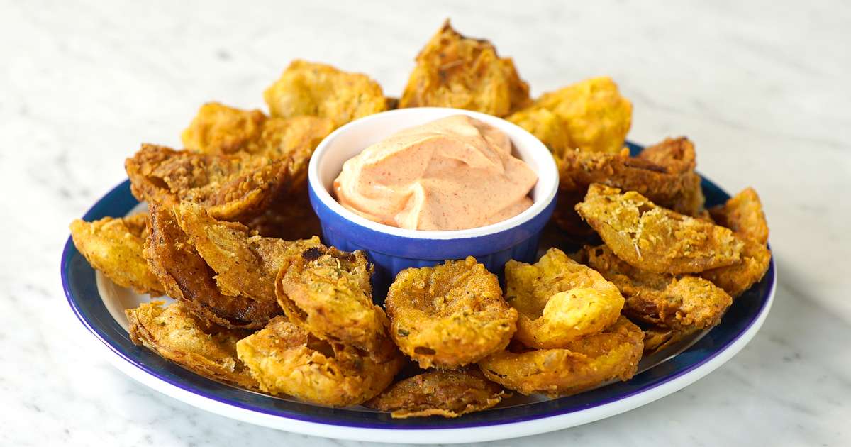 Tastemade apresenta: Pétalas de Cebola Empanadas