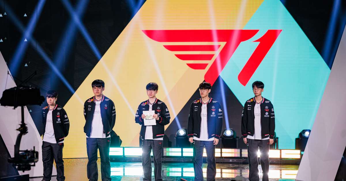 EWC 2025: T1 vence MKOI e avança para as semifinais