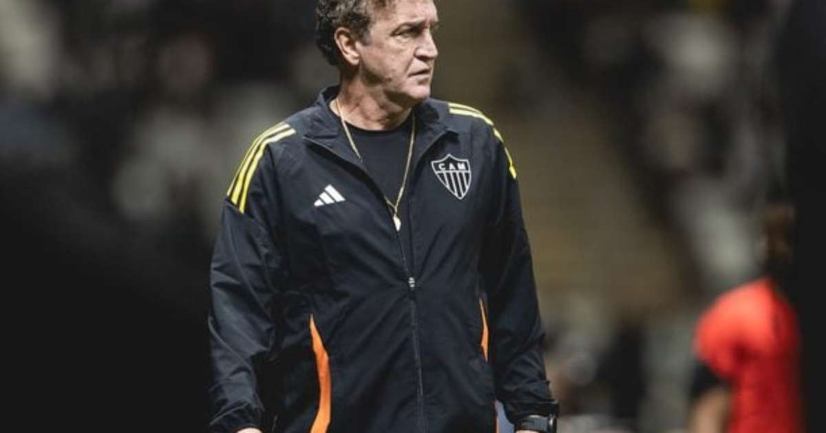 Após vitória, Cuca celebra marca e diz que 'vento mudou' para o Atlético