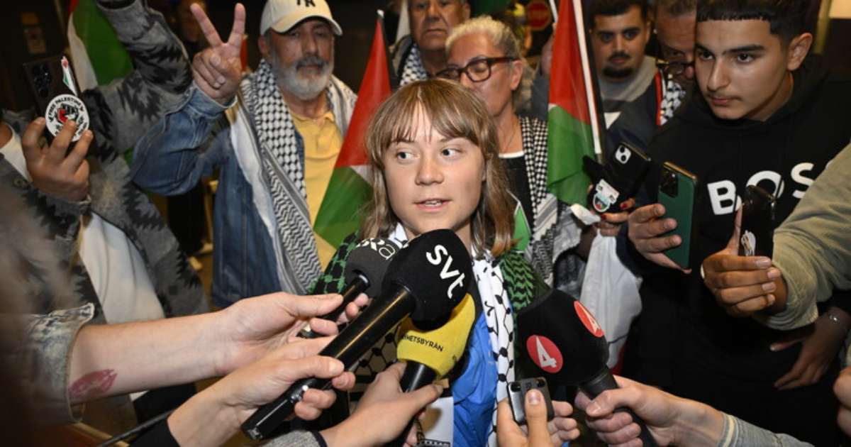 Greta Thunberg anuncia flotilha 'ainda maior' rumo a Gaza