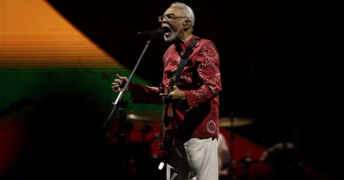 Gilberto Gil estende turnê de despedida até 2026 após adiar show em ...