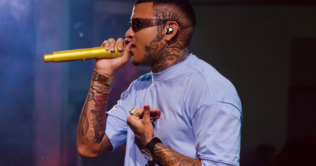 URGENTE! Porsche de Anderson Neiff bate em poste e preocupa web