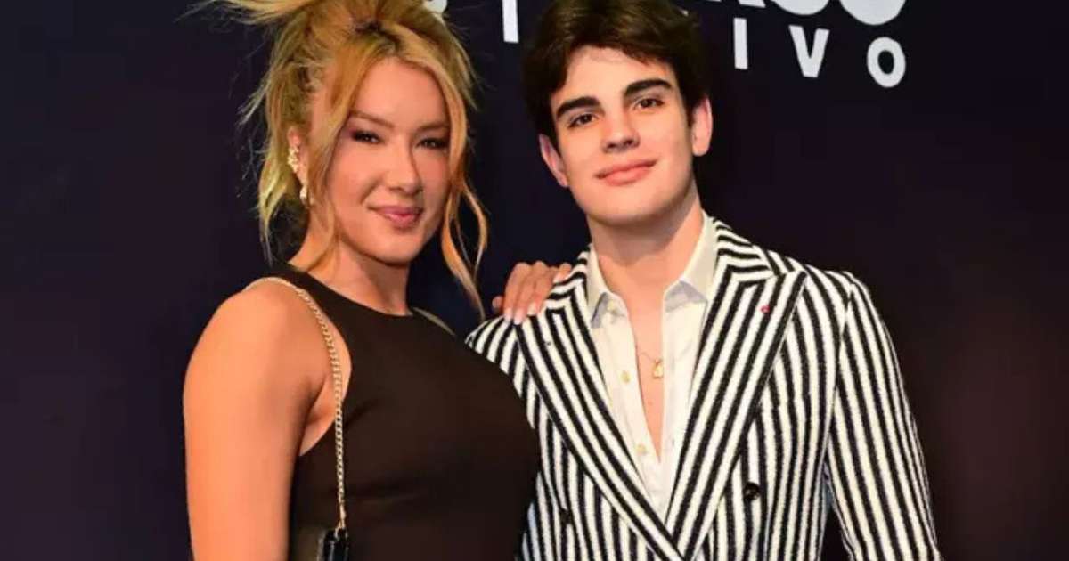Aos 17 anos, filho de Faustão surge com ex-bailarina do pai, de 34: 'Secreto ainda'