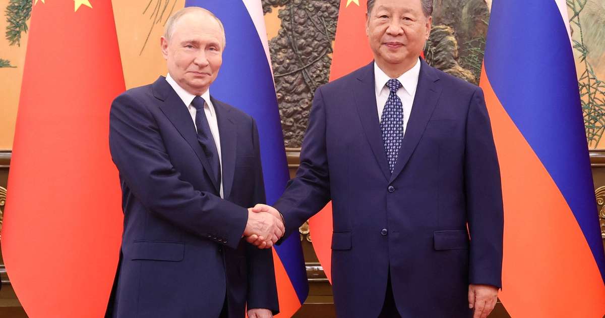 Microfone flagra Putin e Xi debatendo imortalidade e transplantes de órgãos