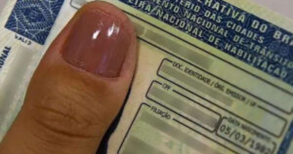 Saiba qual é a idade máxima para dirigir no Brasil; Depois disso, sua CNH poderá ser bloqueada