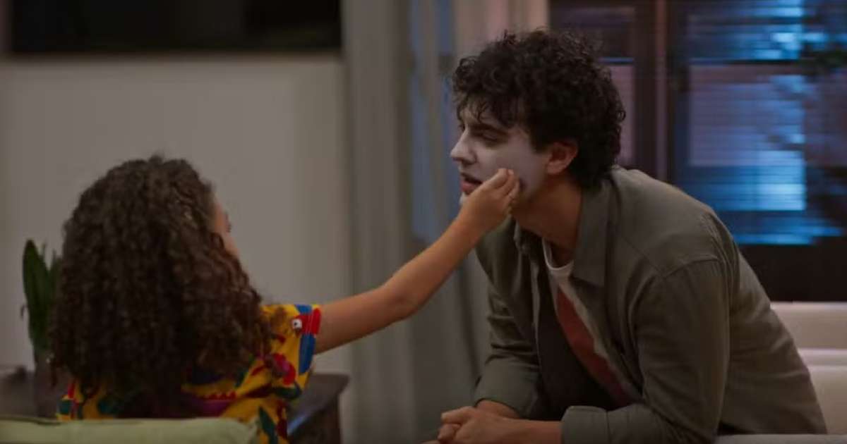 'Dona de Mim': Caco assume os cuidados de Sofia e emociona Ayla