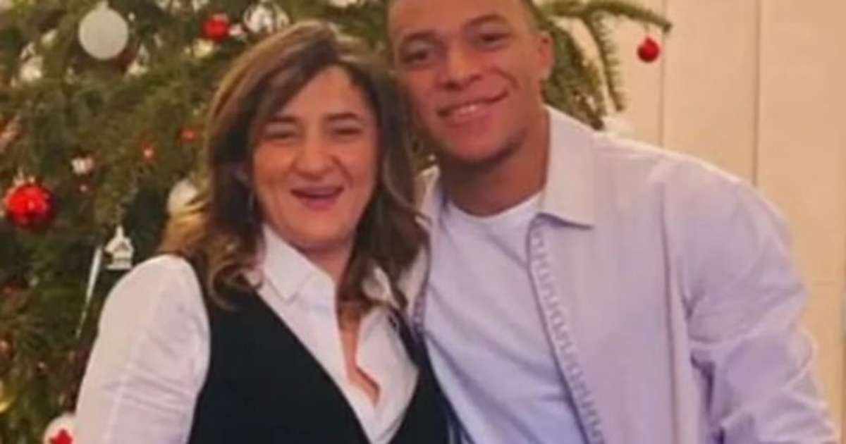 Mãe de Mbappé revela bastidores e influência em renovação do filho com ...