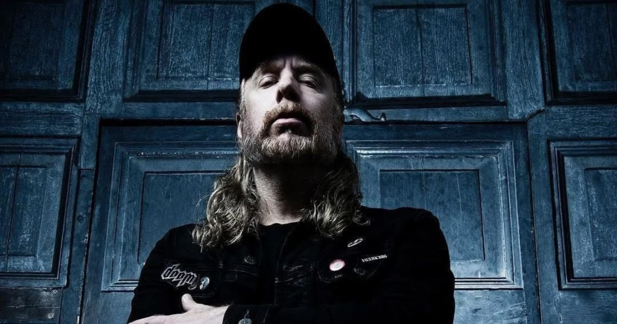 Luto! Vocalista de banda morre aos 52 anos após luta contra câncer raro