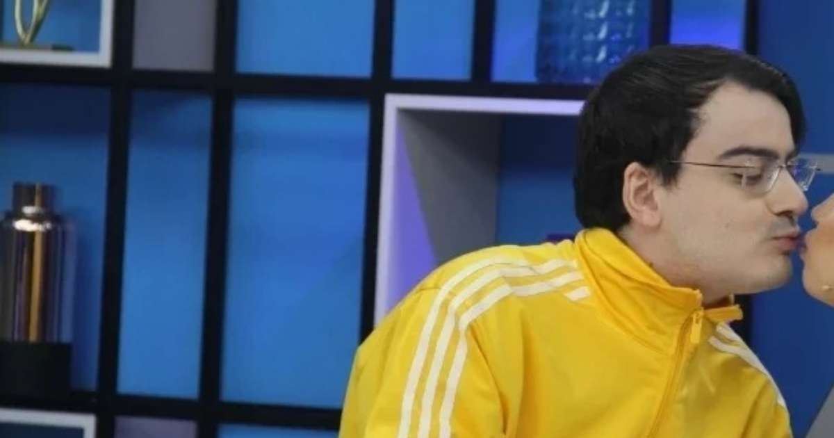 'A Fazenda 17': Ele mentiu? Vaza quem é a namorada de Dudu Camargo