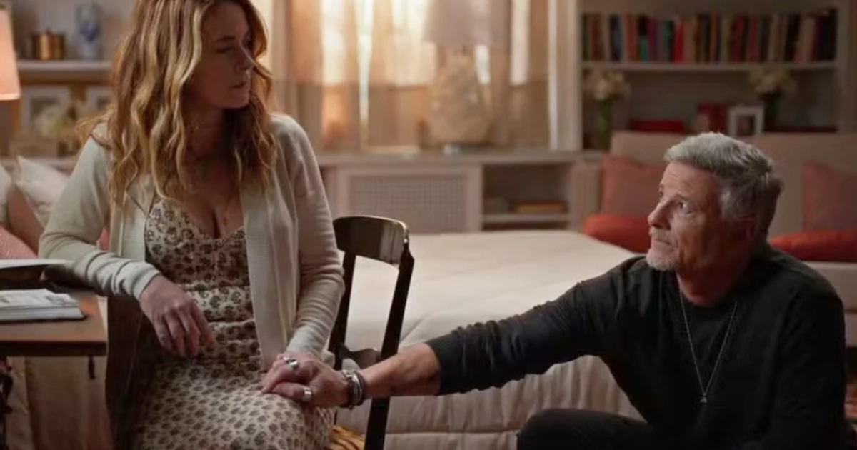 Dona de Mim: Jaques pede Filipa em casamento e ela o surpreende