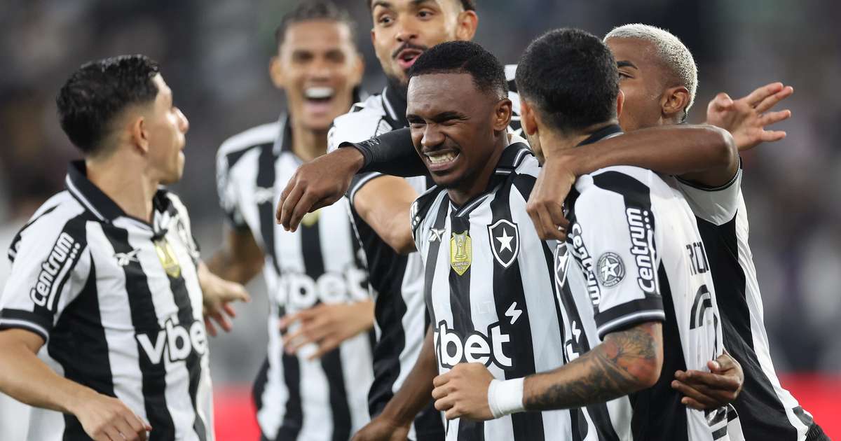 Jogador do Botafogo é convocado por Ancelotti para defender a Seleção