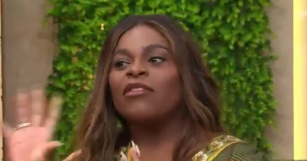 Jojo Todynho solta o verbo após ser chamada de 'cabeçuda'