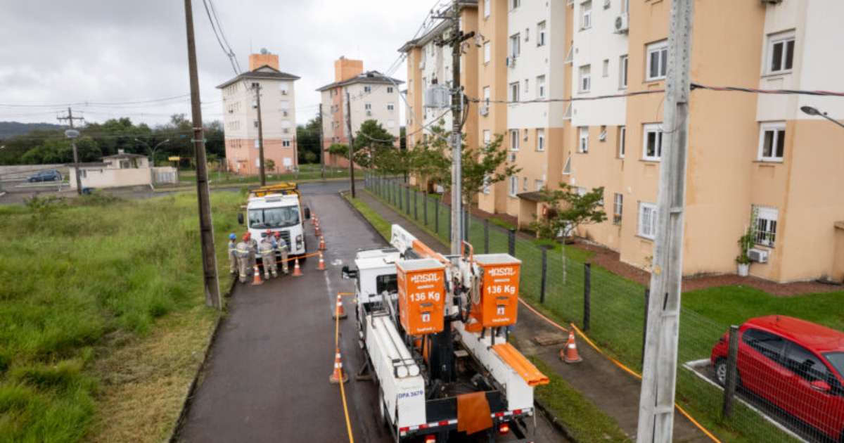 CEEE divulga lista com 7 bairros que terão desligamento de energia em ruas específicas nesta quarta