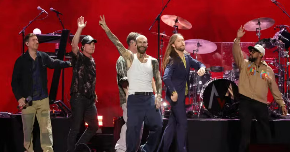 Maroon 5 anuncia show de graça em SP e fãs comemoram a novidade