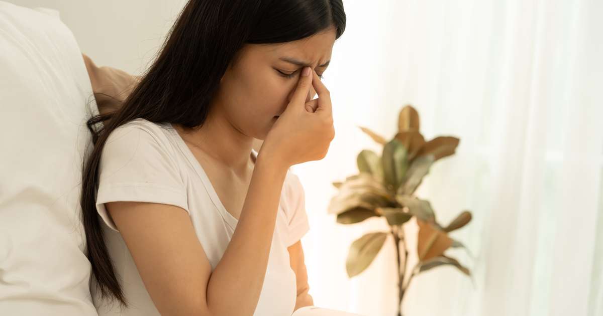 O que significa acordar com remela todos os dias? Especialista explica ...