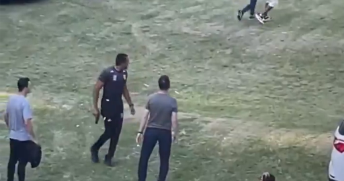 Árbitro saca revólver em confusão após clássico no Rio Grande do Sul