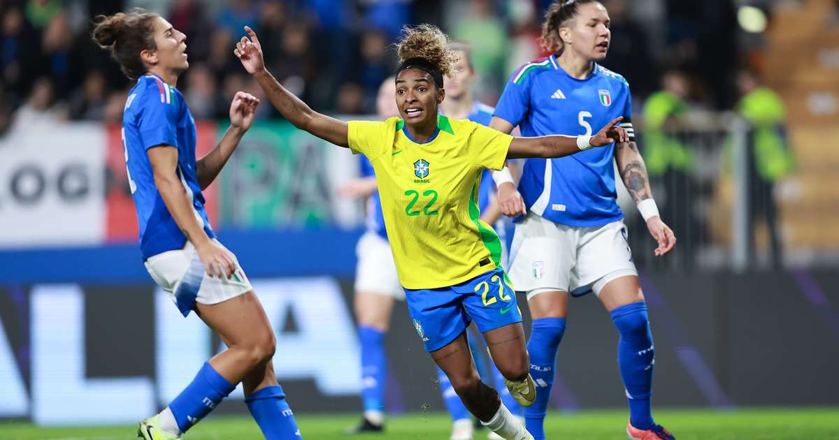 Brasil é superior, vence a Itália e fecha a Data Fifa com 100%