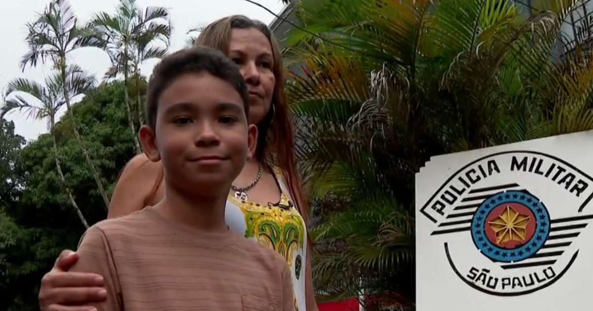 Menino de 10 anos salva mãe durante crise convulsiva com ajuda da PM