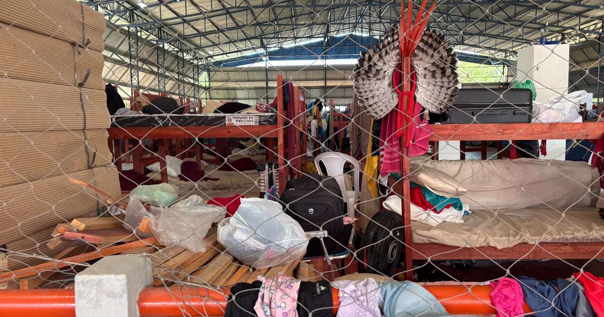 'Quero ir embora, não aguento mais': indígenas relatam falta de água ...