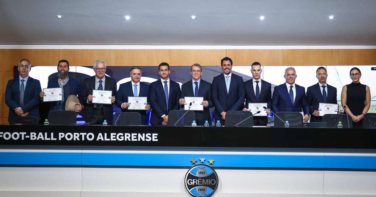 Odorico Roman toma posse como novo presidente do Grêmio
