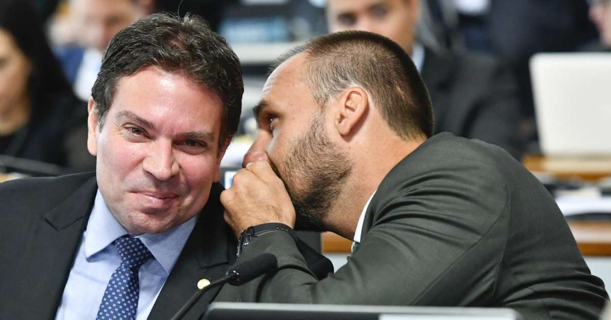 Perda de Mandatos: Eduardo Bolsonaro e Ramagem ficam sem salários e ...