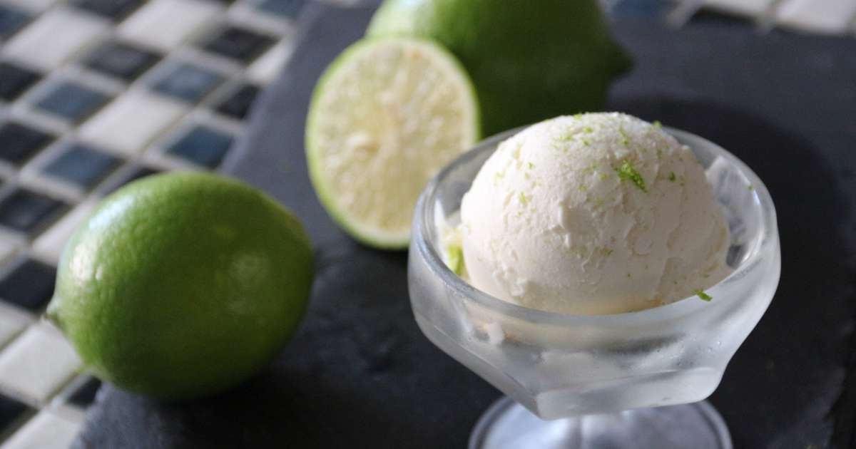 A melhor receita de sorvete de limão para refrescar nos dias quentes