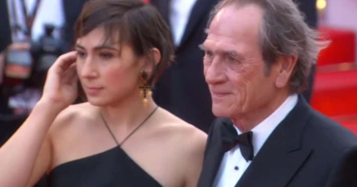 Você sabia? Filha de Tommy Lee Jones já atuou em filme com o pai; relembre