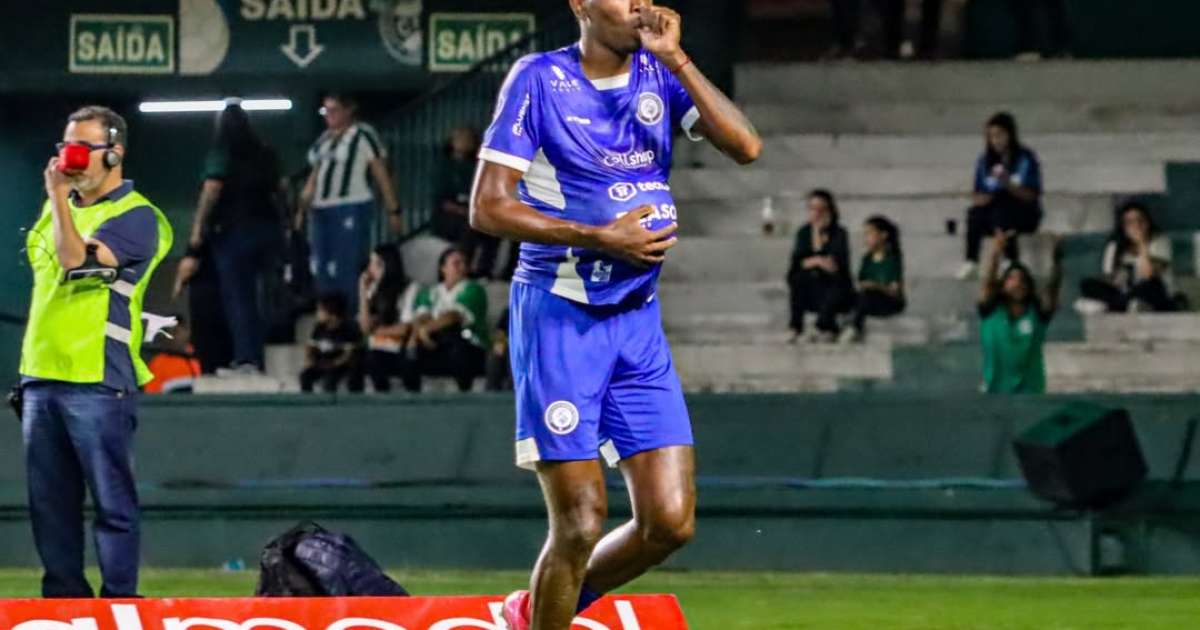 Foz do Iguaçu derrota o Coritiba na estreia pelo Paranaense
