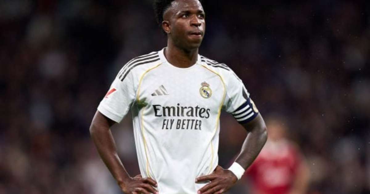 Torcida do Albacete insulta Vini Jr antes de duelo com cânticos racistas