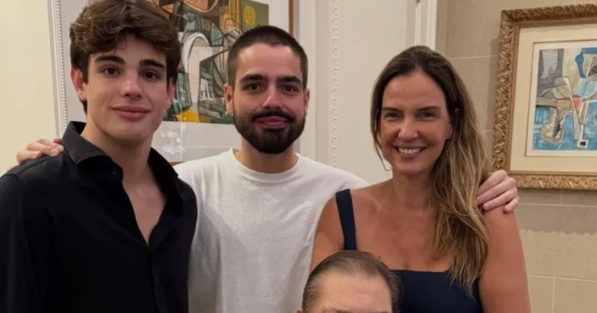 Faustão surge em foto rara no aniversário do filho