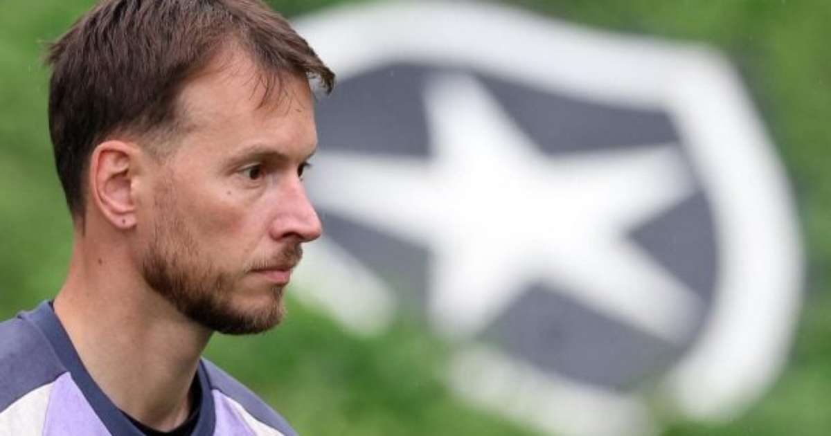 Neto dá "ok" e aguarda acordo entre Botafogo e Corinthians