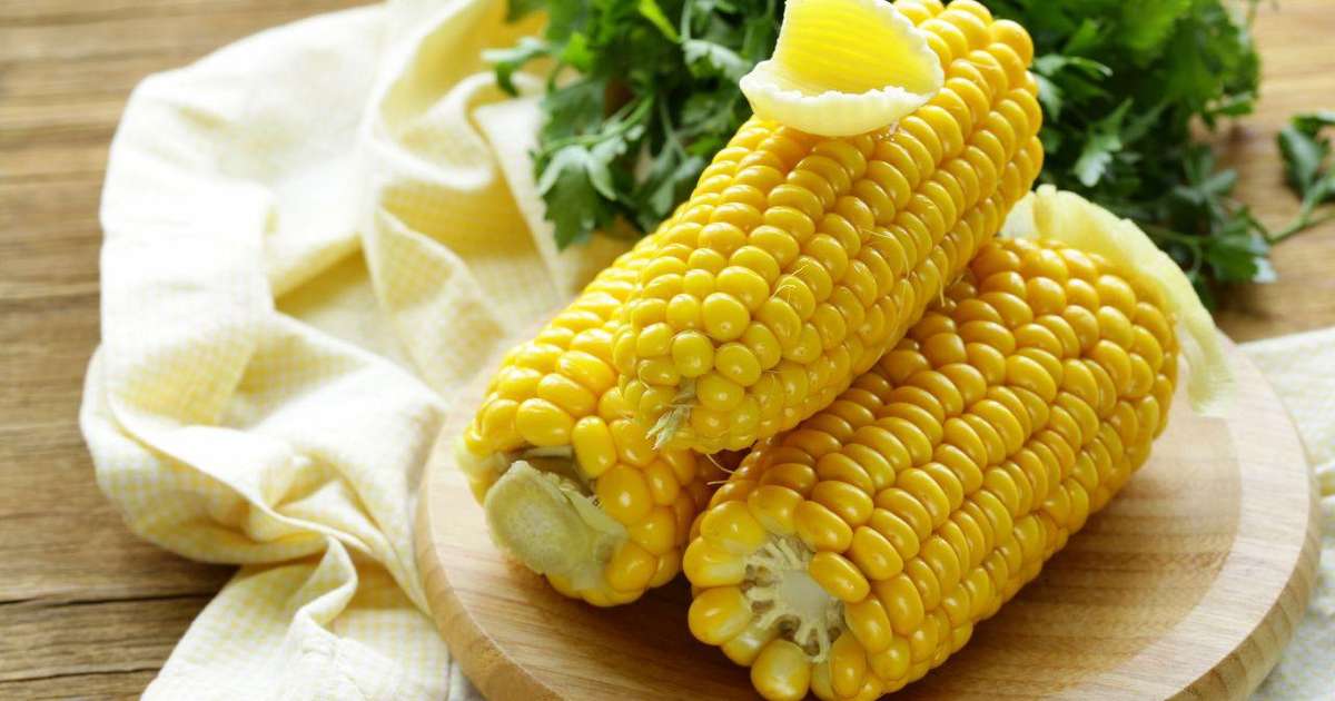 Sem panela de pressão? Veja como cozinhar milho em 5 minutos no micro-ondas