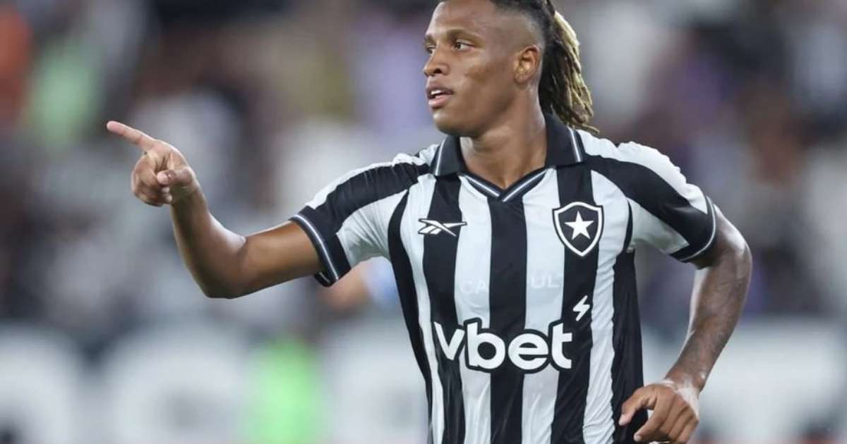 Menos de 24h após ser chamado por Ancelotti, Danilo é afastado pelo ...