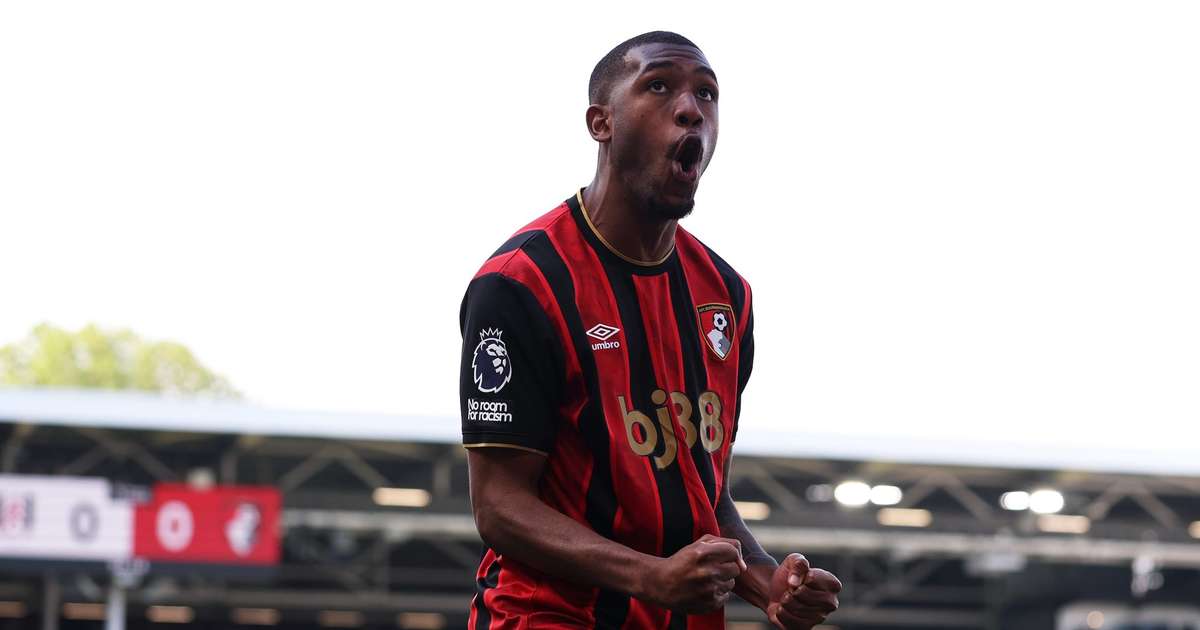 Bournemouth toma decisão sobre futuro de Rayan