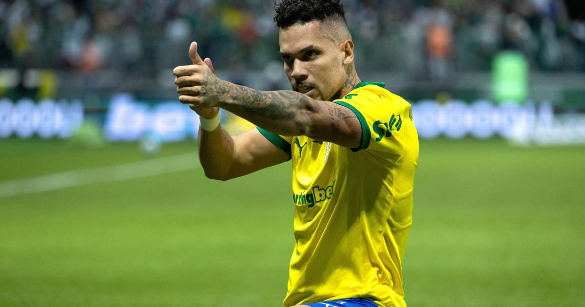 Expulsão, gol de Paulinho, anulação polêmica e pênalti perdido ...