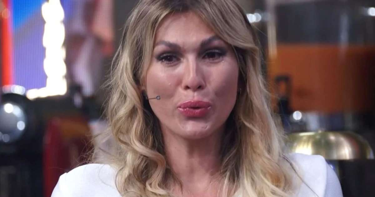 Lívia Andrade tem atitude inusitada após ser substituída no 'Domingão ...