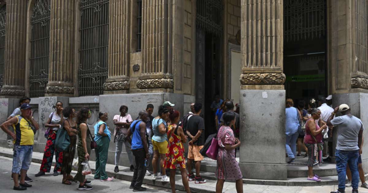 EUA impõem novas sanções ao presidente de Cuba e Trump diz que 'cuidará ...